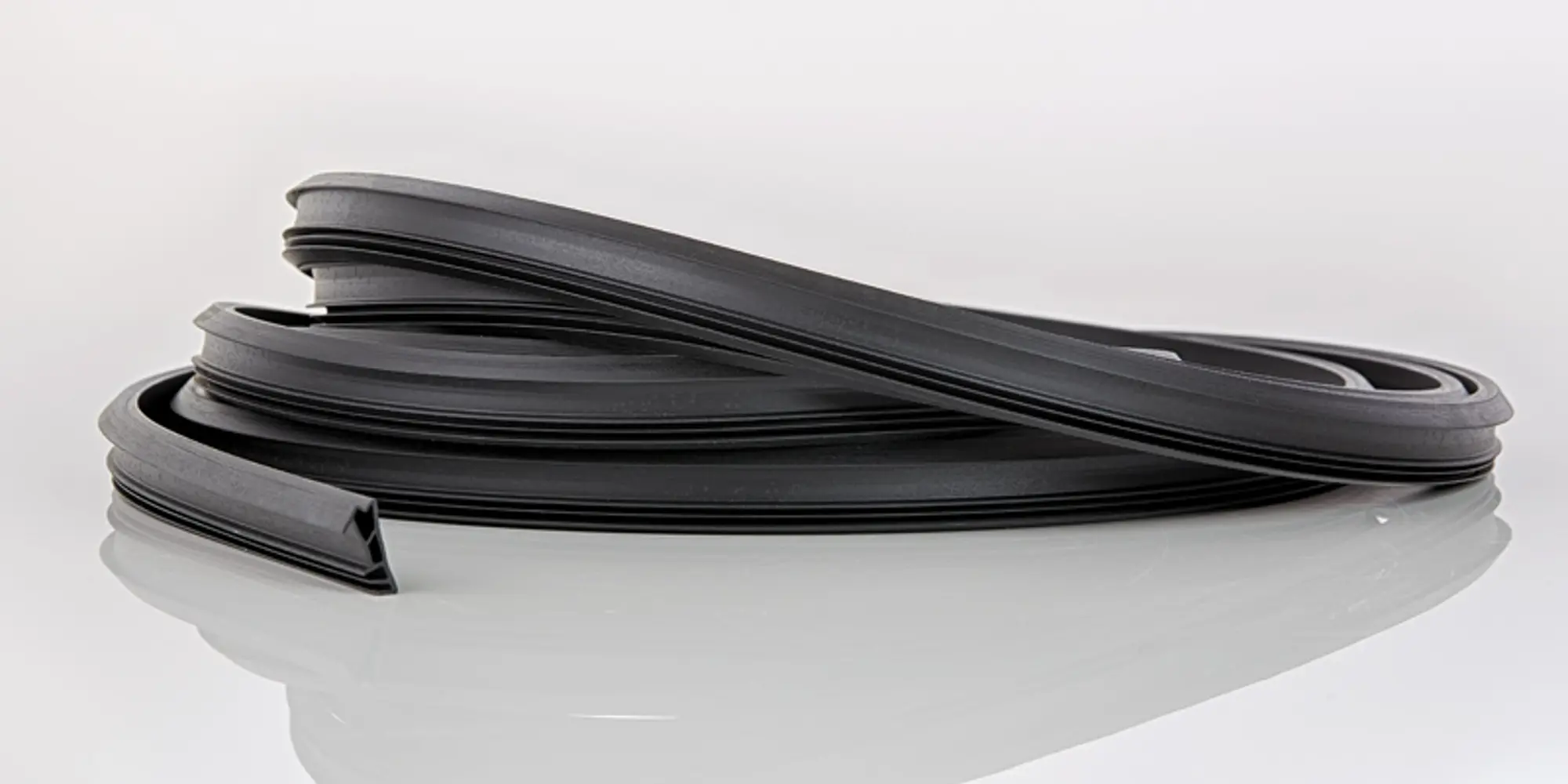 Plastic seals for protection and insulation